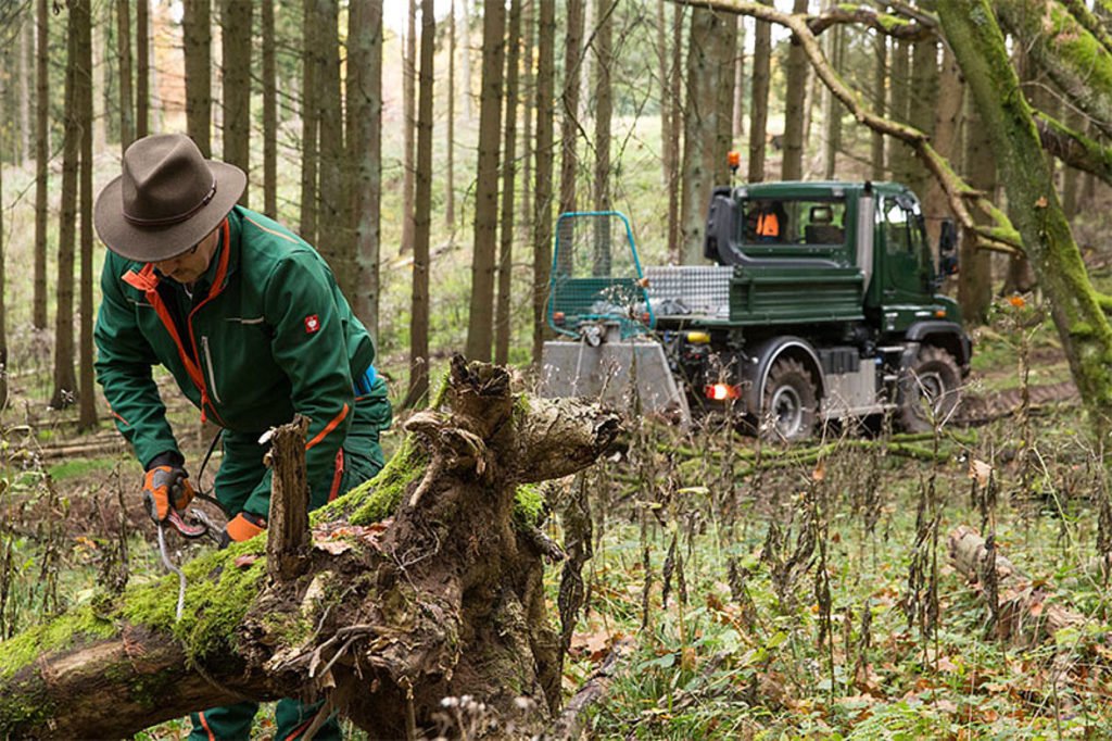 Unimog in der Forstwirtschaft im Einsatz - Unimog-Community.de