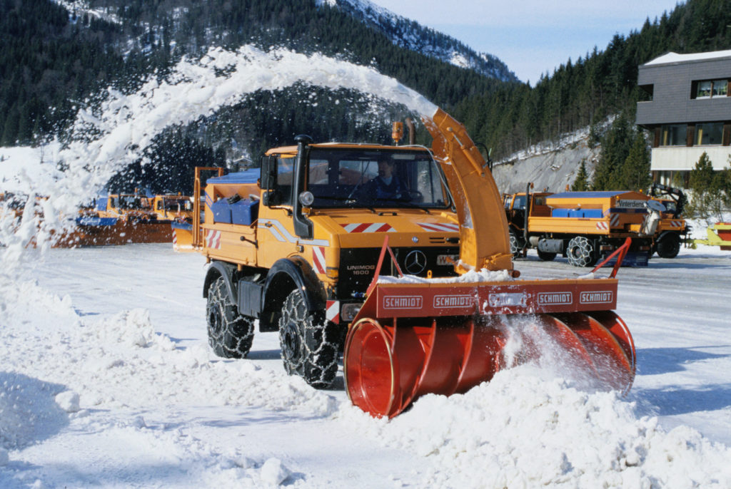 Unimog im Winterdienst - Unimog-Community.de