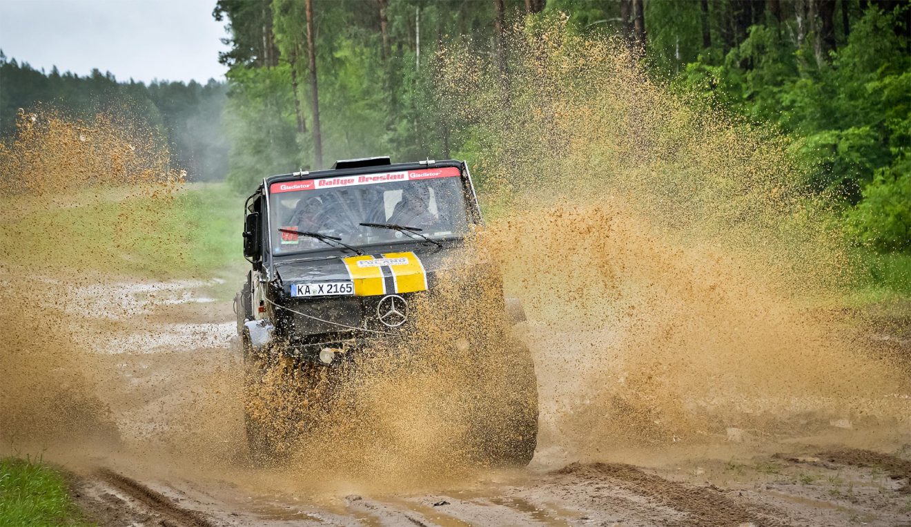 Breslau Rallye Polen: Premiere eines Unimog Mittelmotor Rallye Prototyp ...